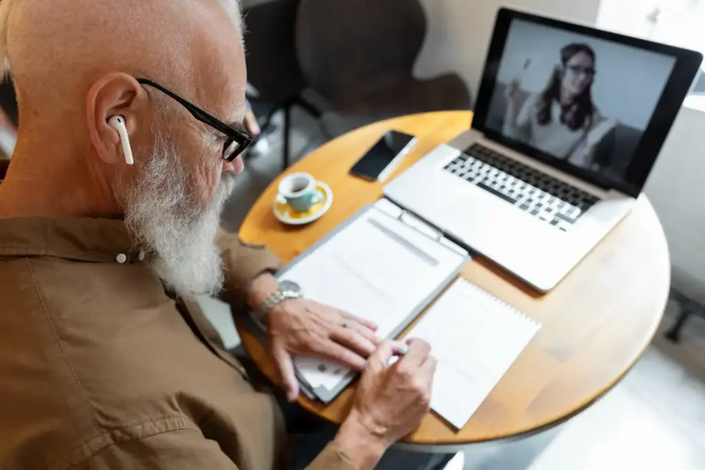 5 Best Video Calling Devices For Those Living With Dementia