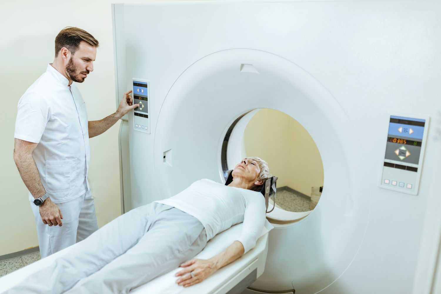 Can an MRI (Magnetic Resonance Imaging) Detect Dementia? | Your ...